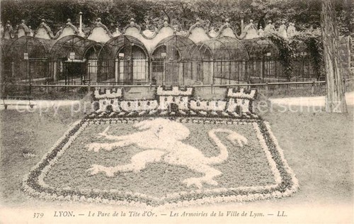 13828587 Lyon_France Le Parc de la Tete d’Or Les Armoiries de la Ville ...