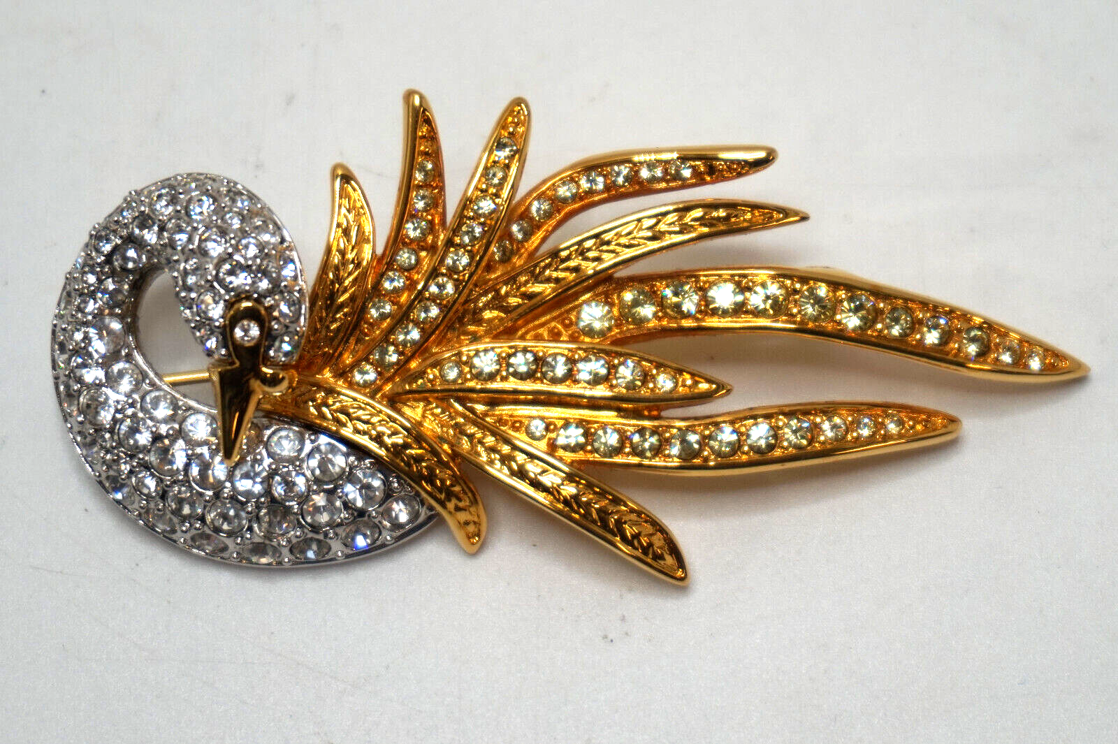 VINTAGE NOLAN MILLER SWAN PIN BROOCH PAVE CRYSTALS BOX JEWELRY SIGNED ...