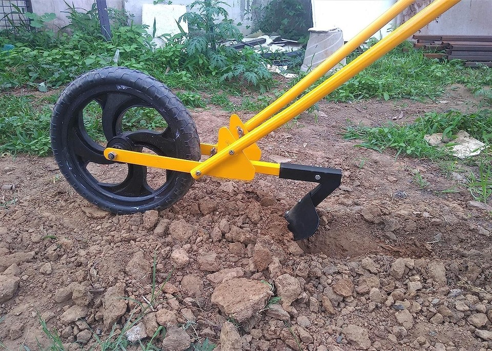 Hectare Wheel Hoe with 7" Weeder + 3 Tooth Cultivator + Free Express ...