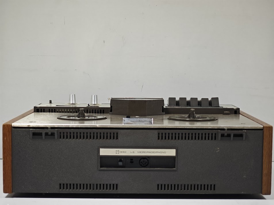 Philips 4307 4-Spur Tonbandgerät - Ungetestet, Zeigt Gebrauchsspuren ...