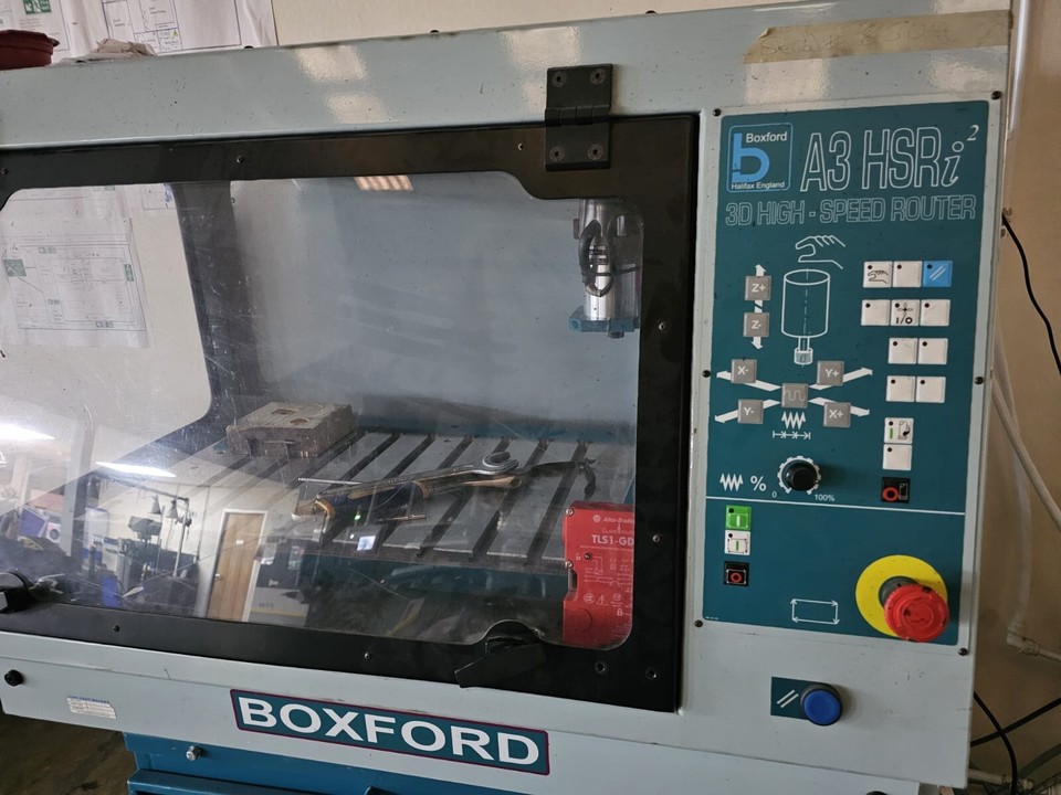 Boxford A3HSR i2 CNC Router on Extractor with Laptop and software ...