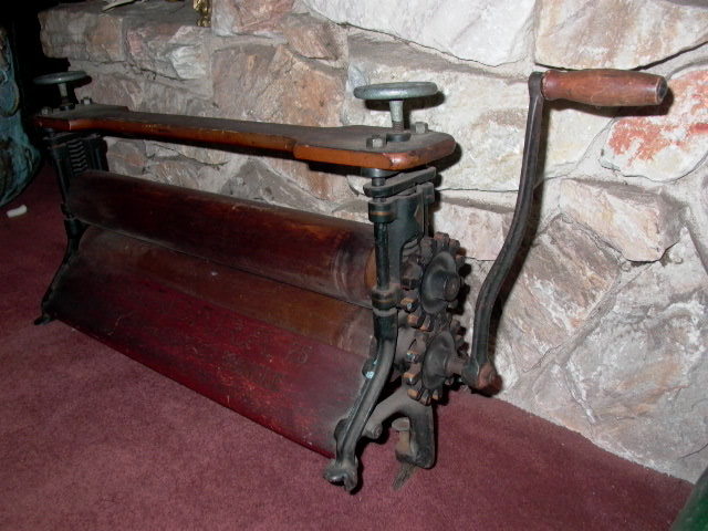 Antique Niagara Ball Bearing Clothes Mangle Wringer No 25 - Lovell MFG ...