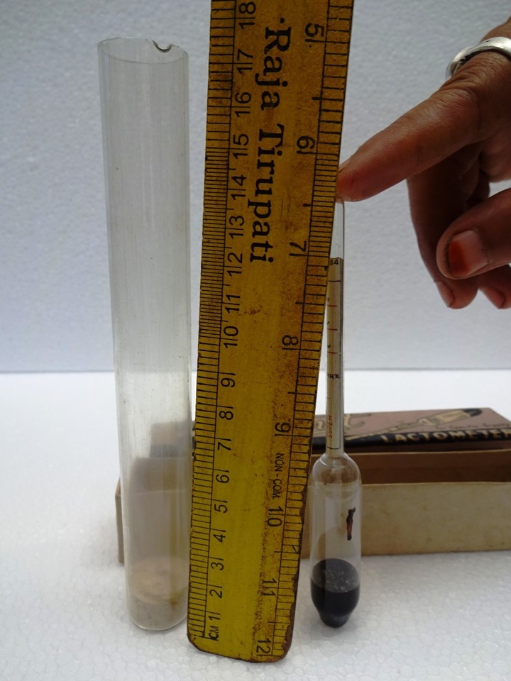 LACTOMETER OLD COMET VINTAGE SCIENTIFIC INSTRUMENTS WITH ORIGINAL BOX ...