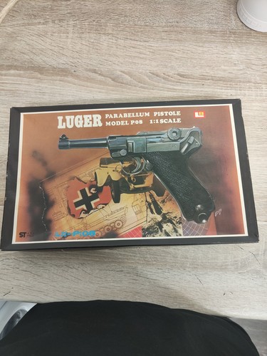 LS Luger model P08 parabellum pistole 1/1 scale model gun kit complete ...