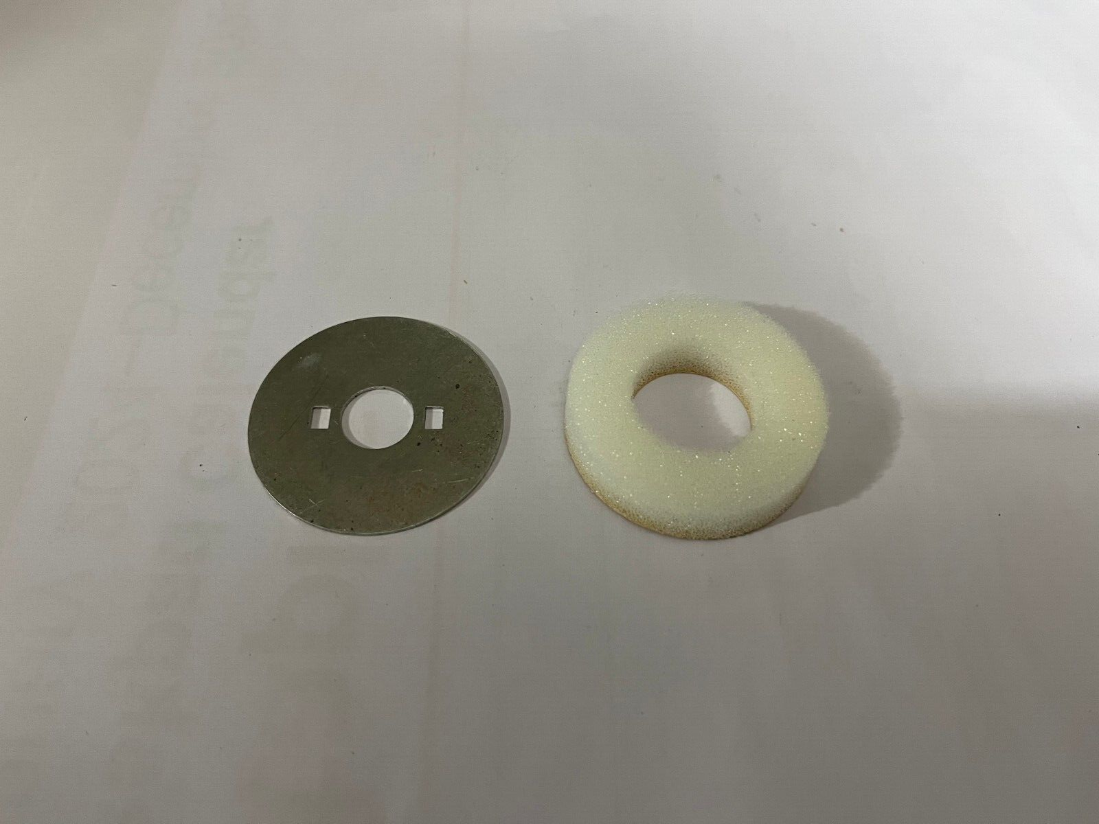 LIONEL PARTS 3927 SPONGE & PLATE FOR TRACK CLEANING CAR | eBay