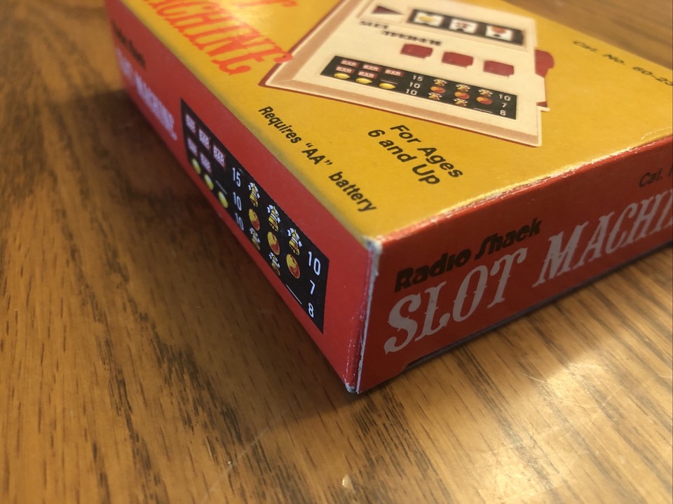 VINTAGE RADIO SHACK ELECTRONIC SLOT MACHINE 1983 HAND HELD GAME: NEW ...