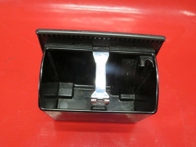 01 - 05 Mercedes-Benz W203 C230 Rear Console Ashtray Ash Tray Black OEM ...