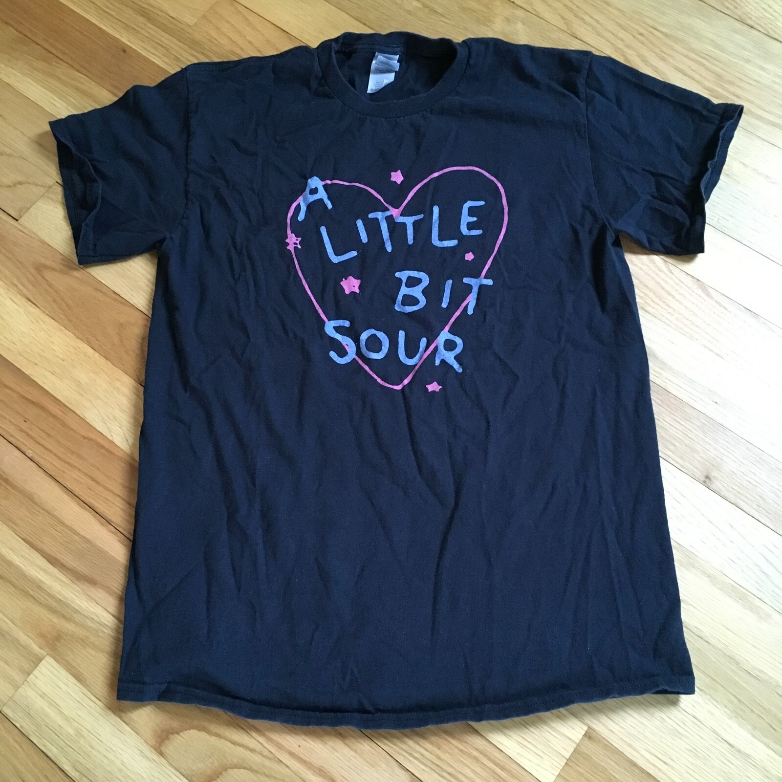 2022 Olivia Rodrigo Tour T-Shirt M A Little Bit Sour … - Gem