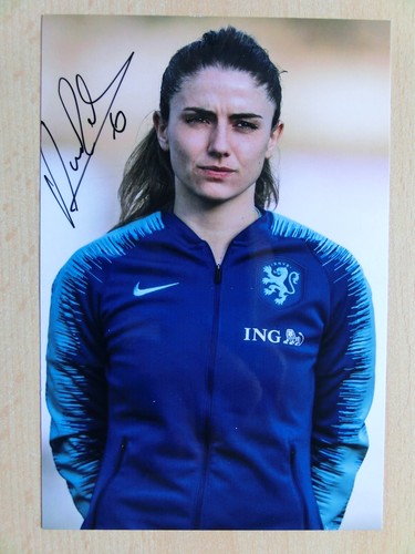 Danielle van de Donk - Team Niederlande - Olympique Lyon - Arsenal ...