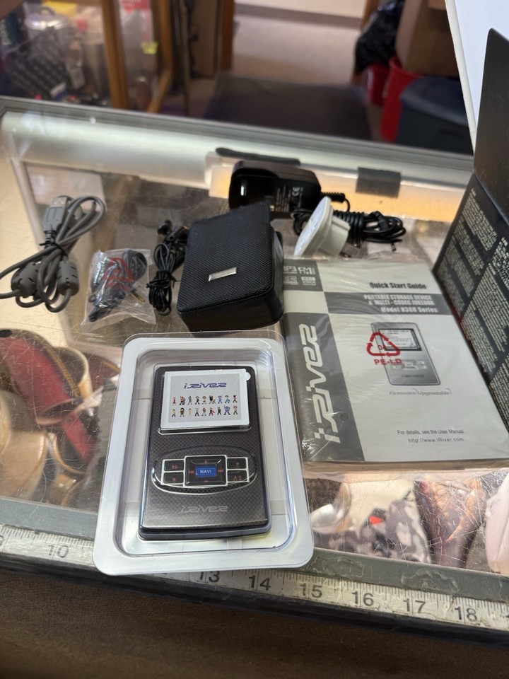 iRiver H320 20 GB MP3 Digital Audio Player/Recorder - Black | eBay