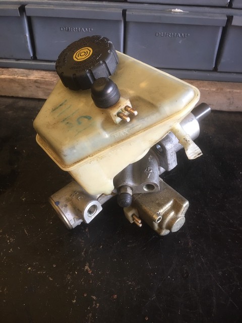 Mercedes Benz Master Cylinder With Reservoir Ate 000 430 04 02 | eBay
