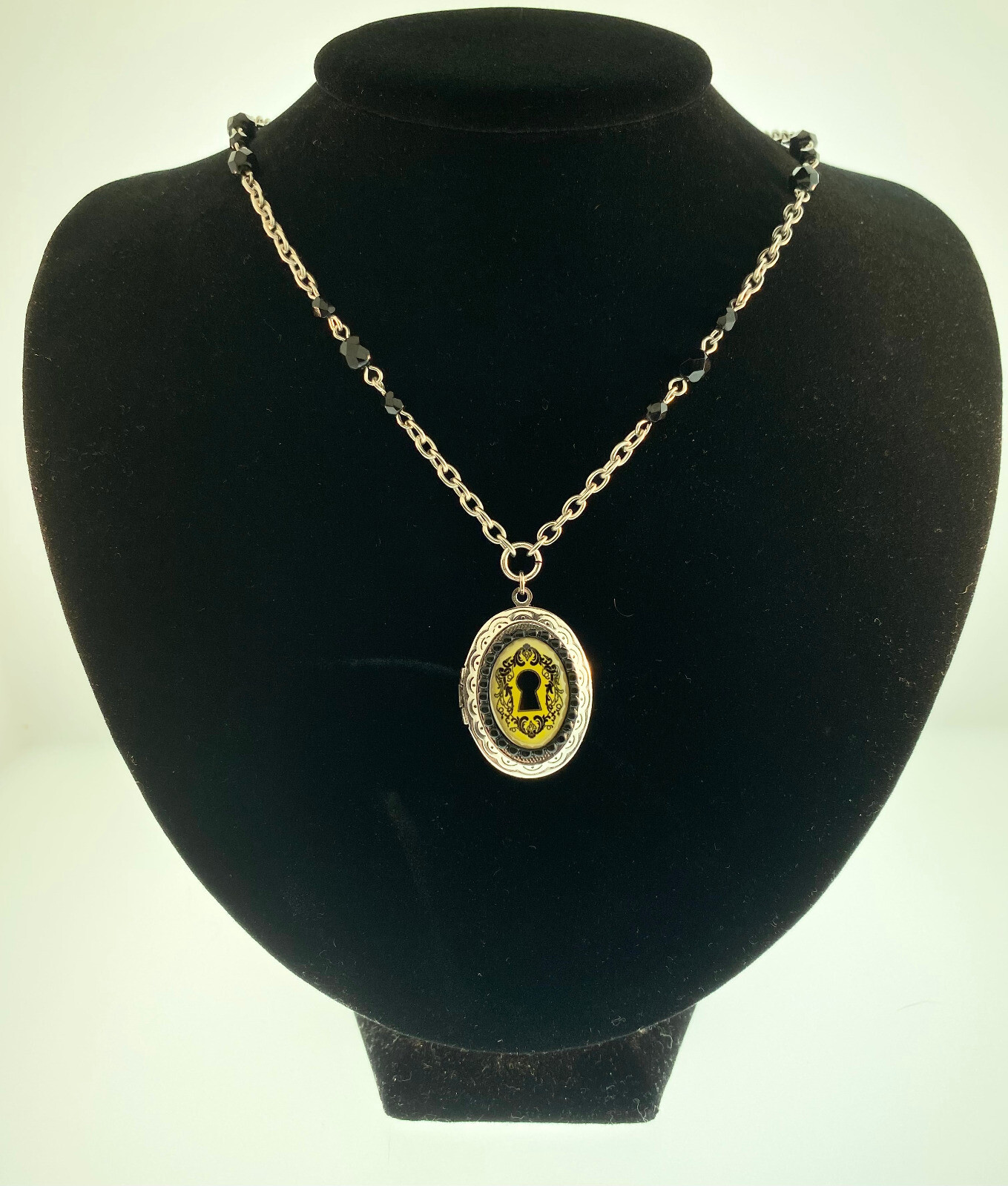 Classic Hardware Small Keyhole Oval Pop Art Locket Necklace | eBay