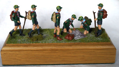 UK British Cub Scout Diorama 6 Metal Figures Hiking Map Reading ...