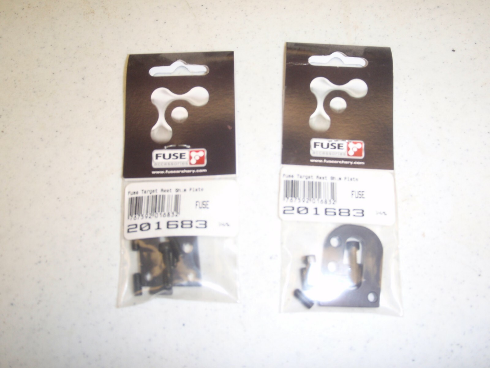 Hoyt bow Tec riser Fuse Target Rest Archery Shim Plate QTY 1 golden Key ...
