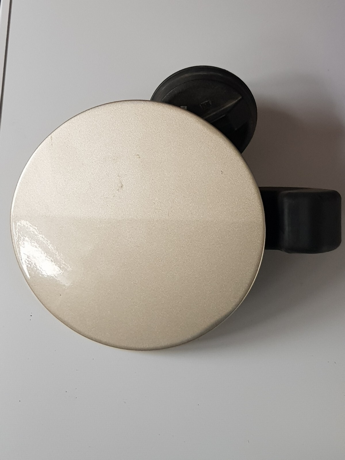 VE COMMODORE FUEL FLAP PAINT CODE 385N CALAIS BERLINA COMMODORE SS | eBay