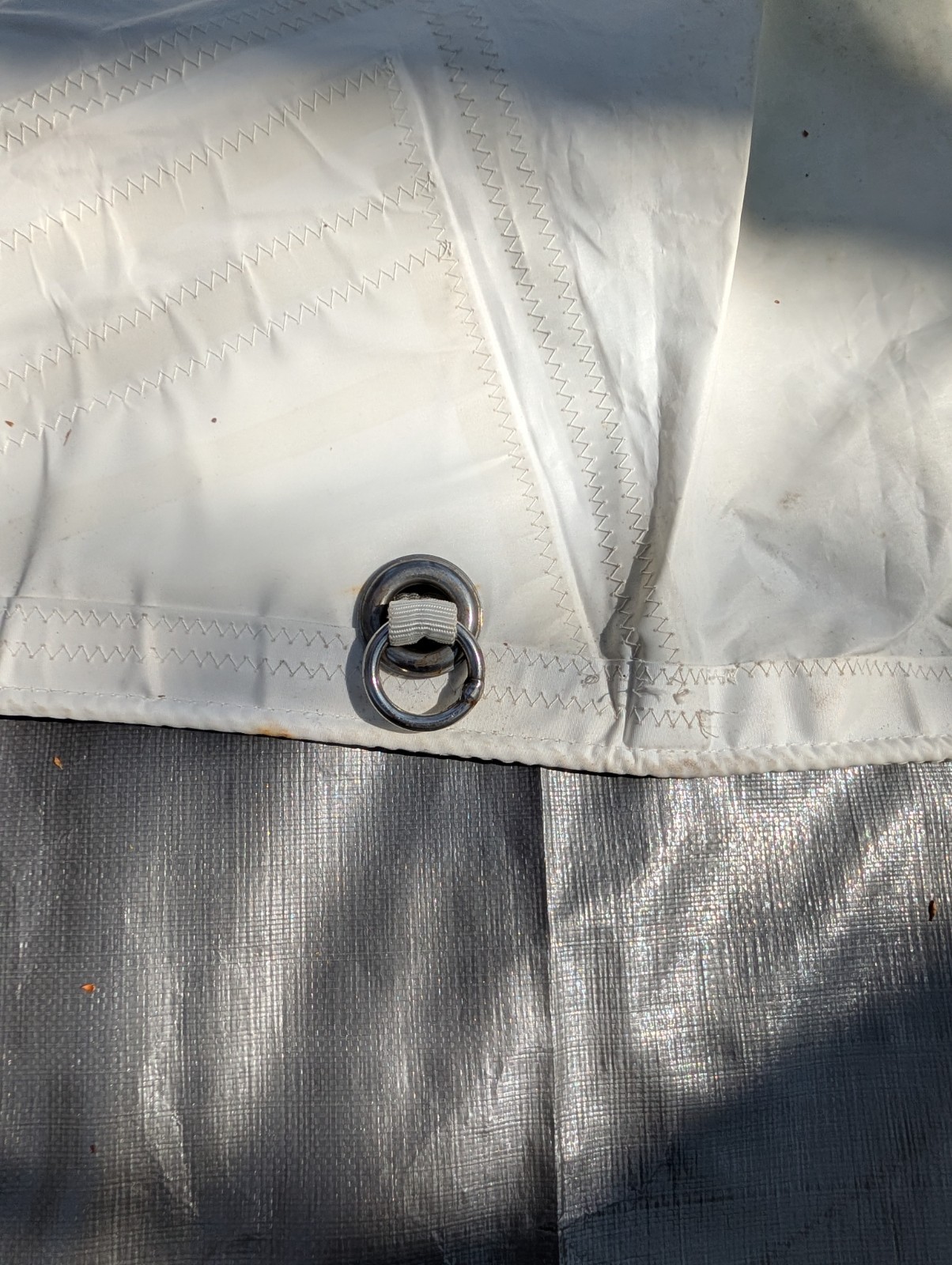 Mainsail by Doyle, 25-28' sailboat (approx. 172 sq ft) 28'7" luff x 10 ...