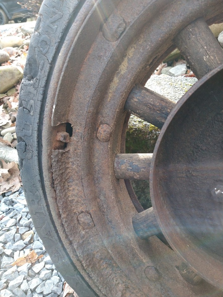 2-1925 1926 1927 Model T Ford TT Truck 20" REAR WOOD SPOKE WHEEL / HUB ...