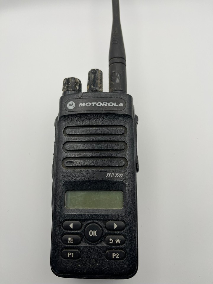 Motorola XPR 3500 Two Way Radio AAH02RDH9JA2AN | eBay