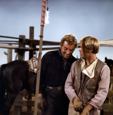 Cameron Mitchell as Buck Cannon and Mark Slade on High Chaparral 1960s ...