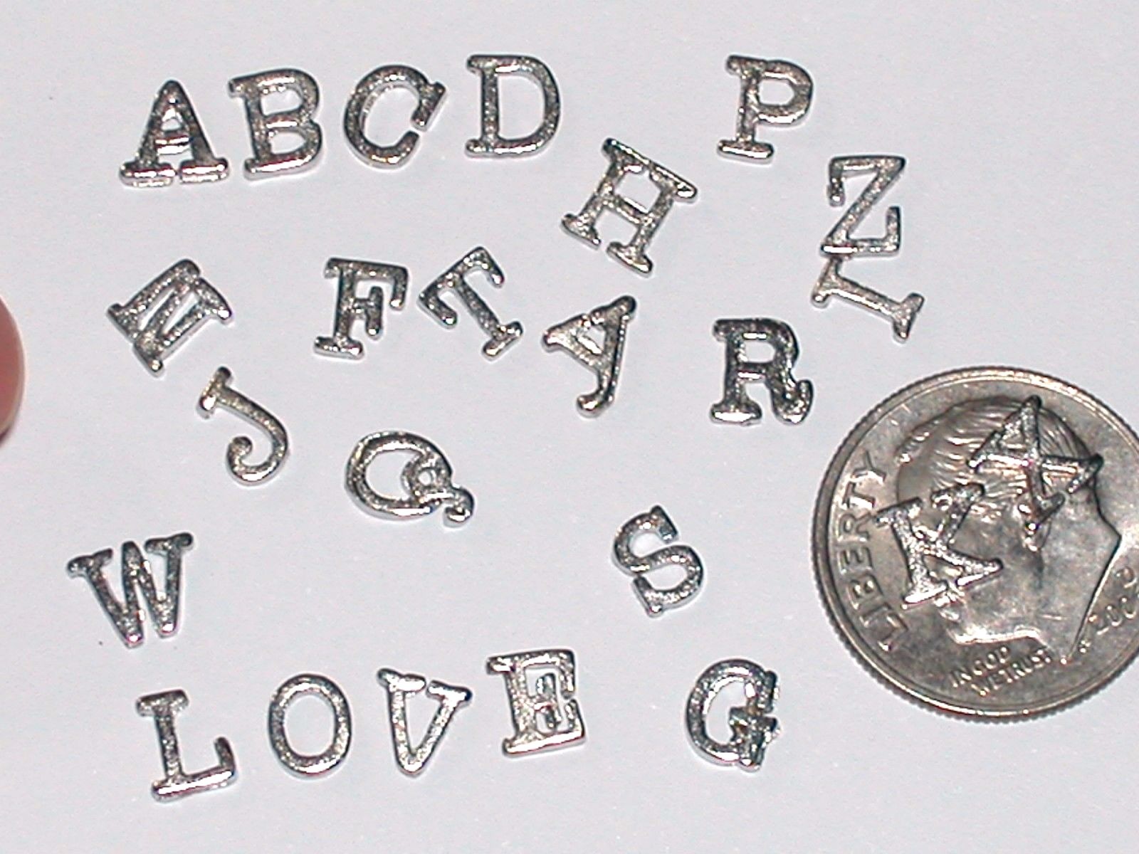 1pc Tiny Little Letter alphabet floating miniatures words Love wisdom ...