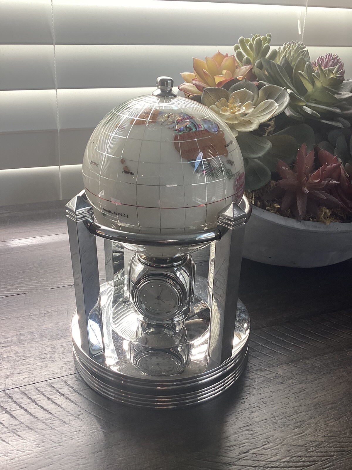 Mother of Pearl Gemstone Rotating Globe Clock, Hygrometer, Temperature ...