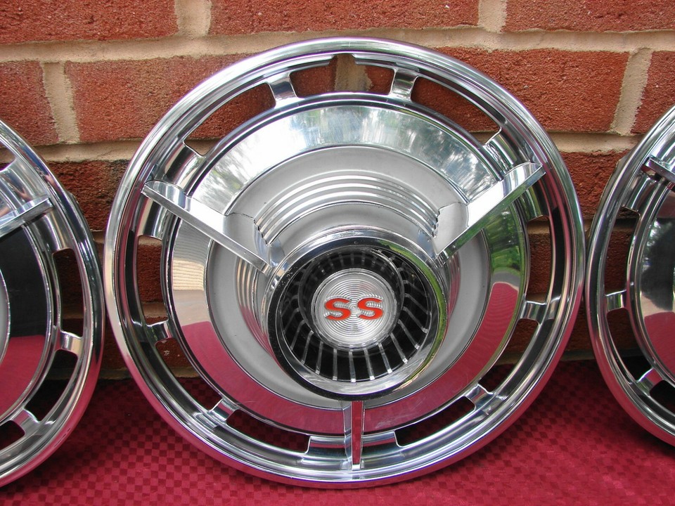63 1963 CHEVCROLET IMPALA SS SPINNER HUBCAPS...........NICE!! | eBay