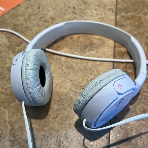 Sony Stereo Monitor Over-Head Headphones ZX110 White - Clean - No ...