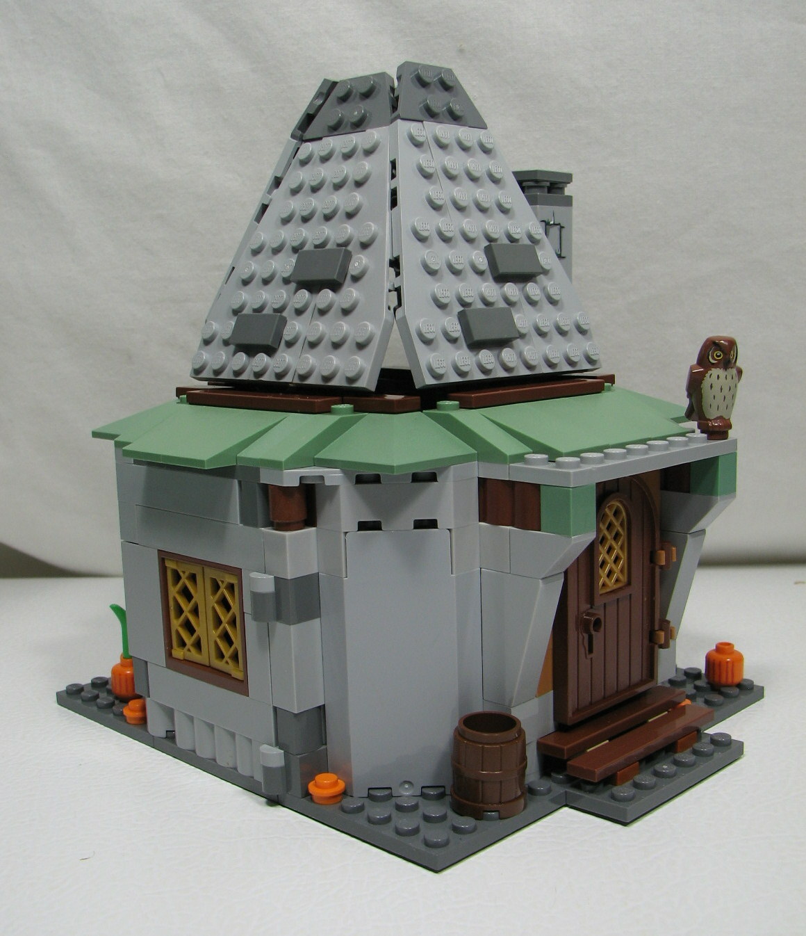 Lego Harry Potter 4738 Hagrid's Hut Third Edition 4 Minifigures and ...