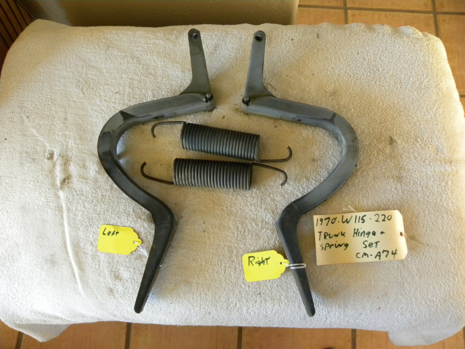 1970 Mercedes Benz W114 W115 Trunk Hinge & Spring Set ...