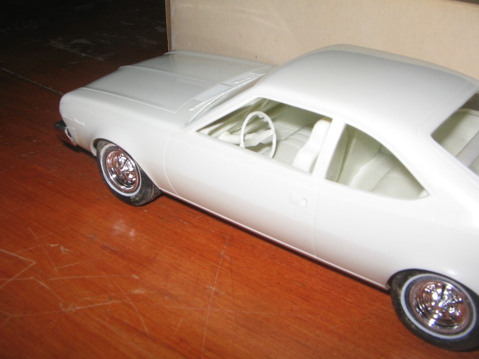 Johan 1974 AMC American Motors Hornet 1:25 Scale Promo Model Car White ...