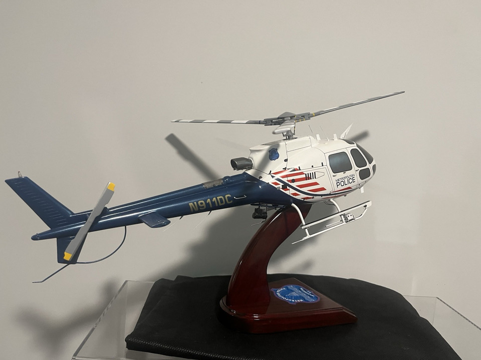 Airbus AS350 B3 DC Metropolitan Police Department Falcon 1 Helicopter ...