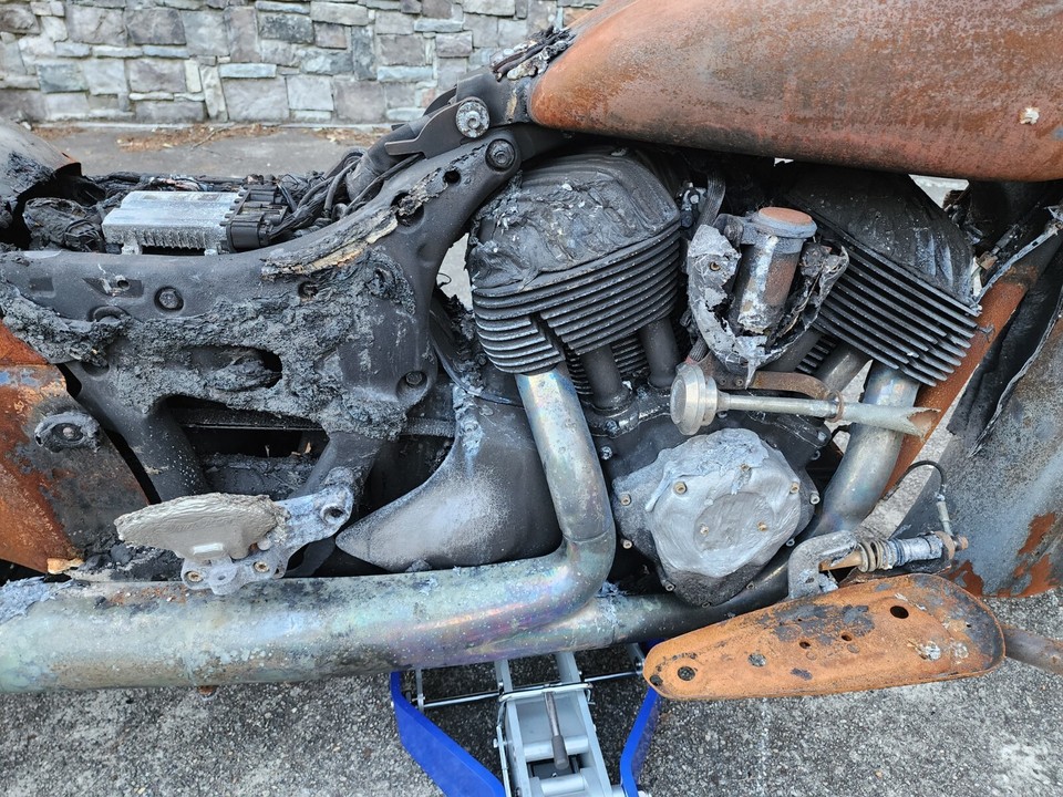 2016 Indian Chief Dark Horse 116 Engine Transmission Exhaust Tank Frame ...