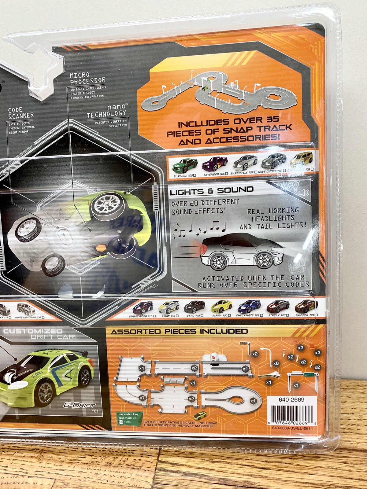 HEXBUG Tagamoto Drift Track Green Set With 5 Extra Motorized Smart Cars ...