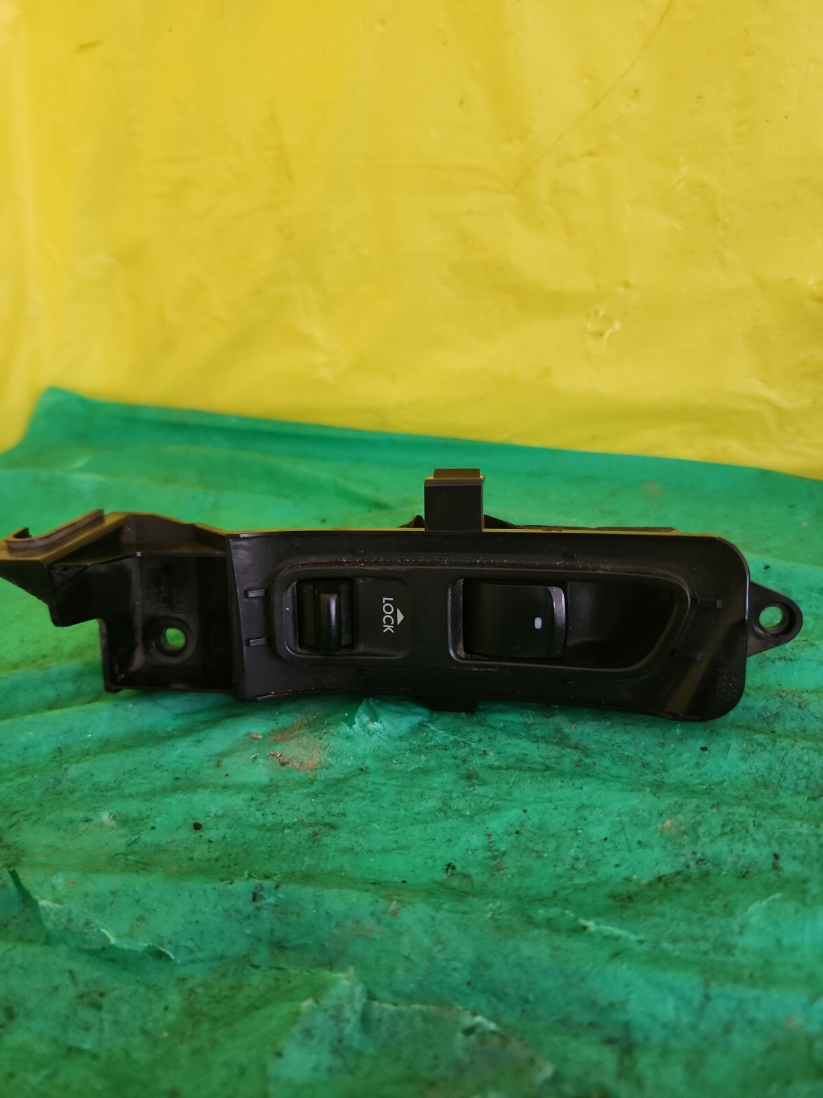 SUBARU LEGACY OUTBACK Front Right RH Door Power Window Switch OEM 2005 ...