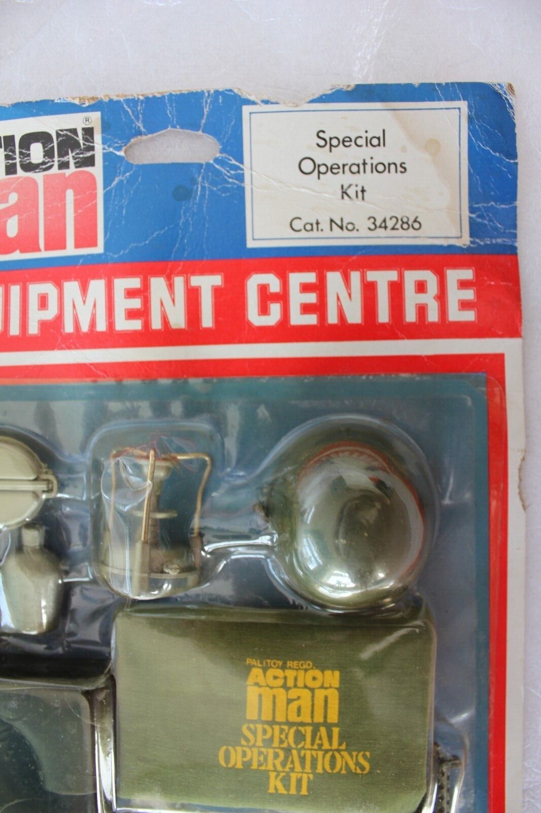 Action Man Vintage 1975 MINT Original Special Operations Kit Carded ...