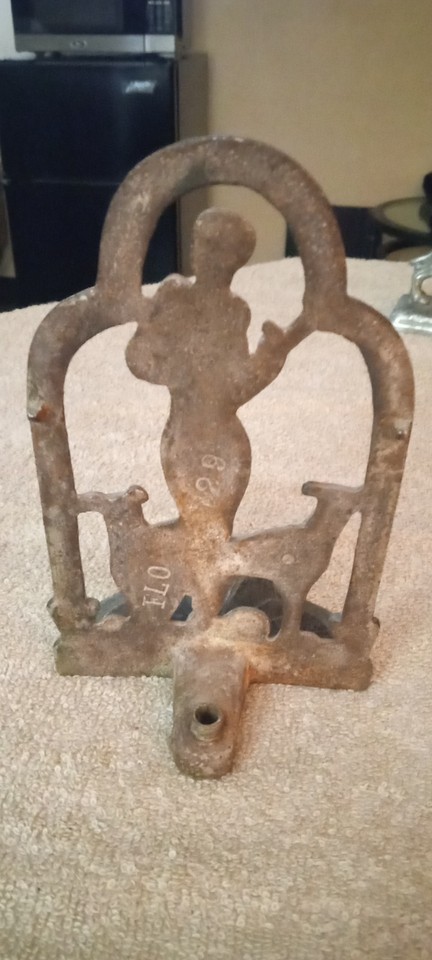 ANTIQUE ART DECO 1920'S NUDE LADY W/GREYHOUNDS CAST IRON BOOKEND/DESK ...