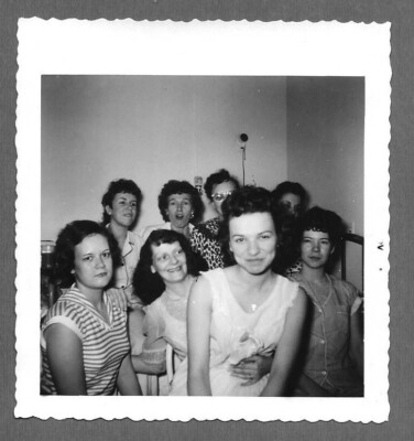 Vintage 1950s Photo Snapshot LOVELY PRETTY LADIES POSING IN GROUP PHOTO ...