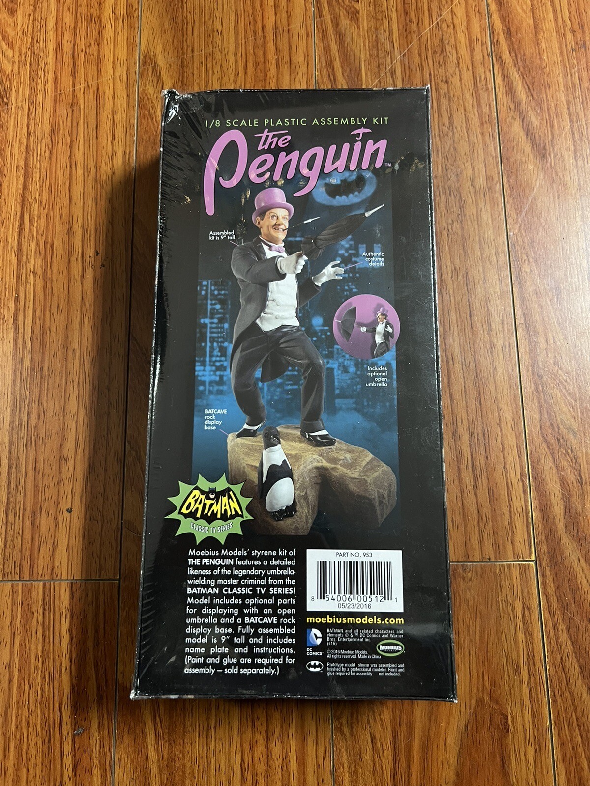 Moebius The Penguin 1966 Batman TV series 1:8 scale figure model kit ...