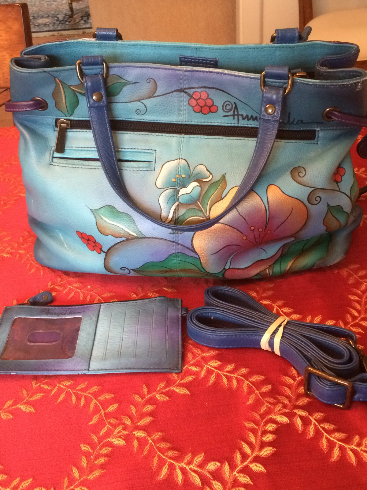 Anushka - Women's Handbag - Turquoise Baes Color - Gem