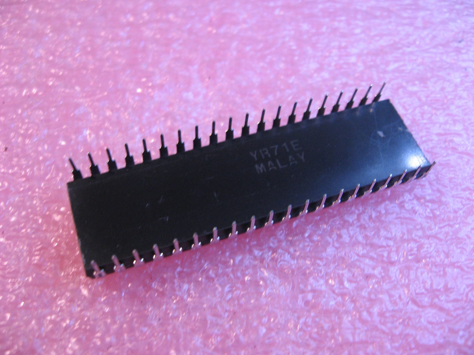 ICL7129CPL Harris ADC AD Converter 4-1/2 Digit LCD IC 7129 - Used Qty 1 ...