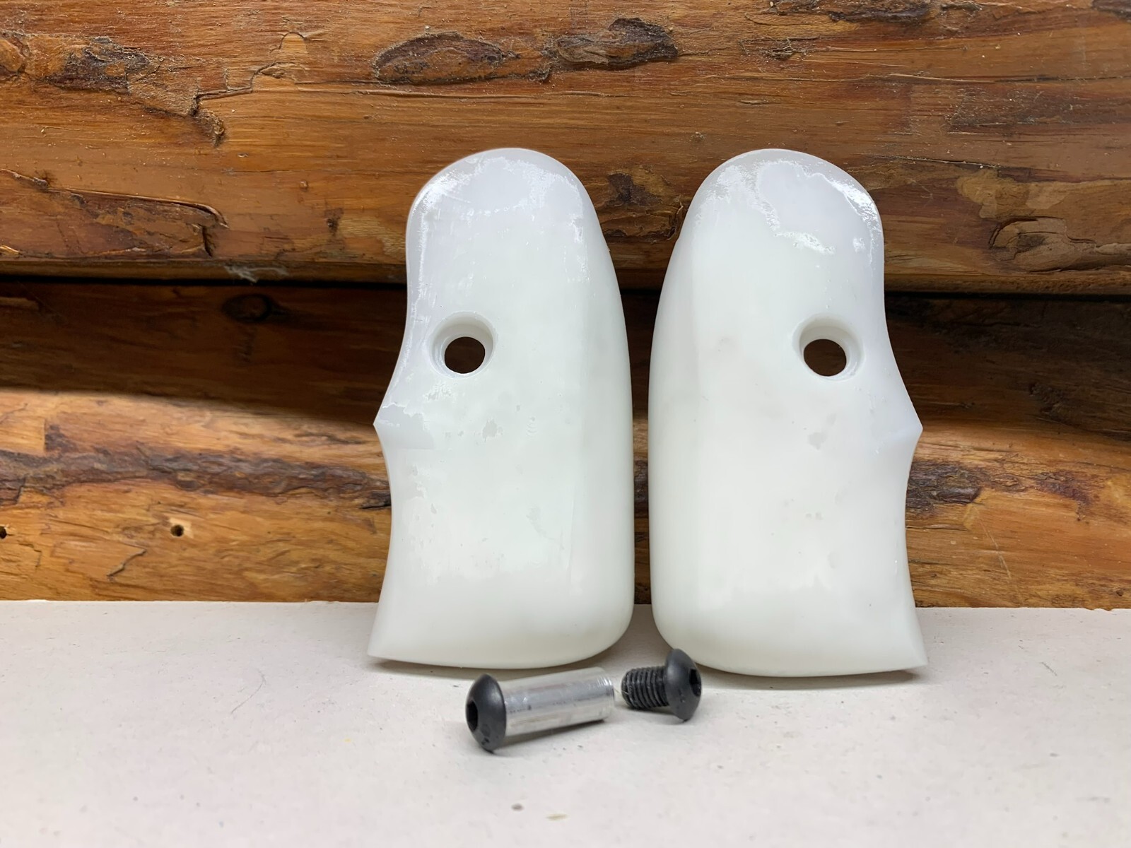 'Goliath' Bond Arms Derringer Grips Extra Long Smooth Finish Color ...