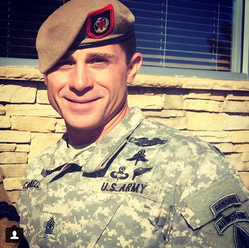 US ARMY SPECIAL OPERATIONS COMMAND AIRBORNE SAND COLOUR BERET INSIGNIA ...