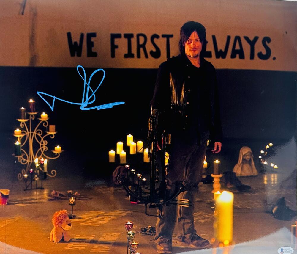 NORMAN REEDUS SIGNED 16X20 METALLIC PHOTO DARYL DIXON THE WALKING DEAD ...