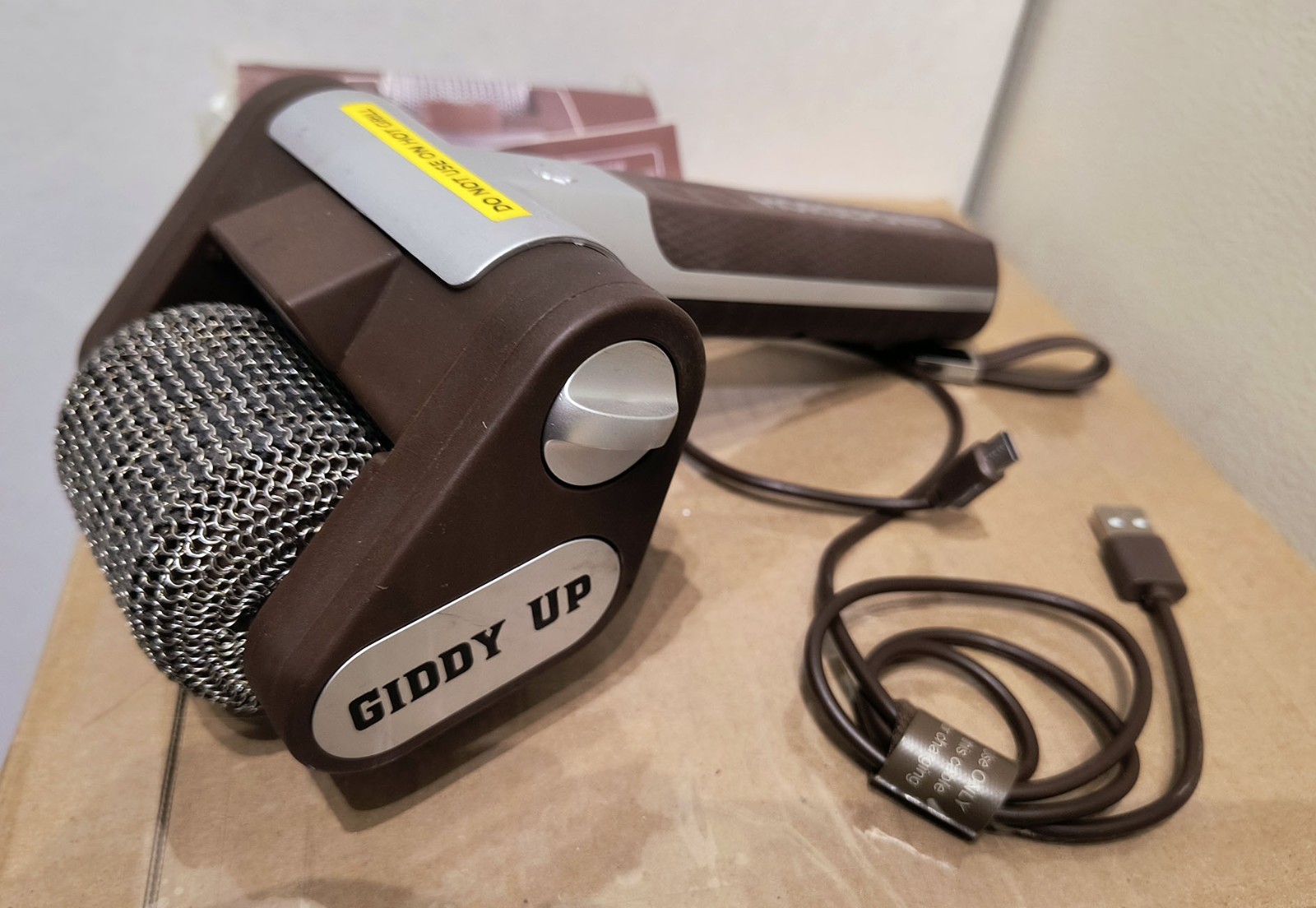 HorsePower Giddy Up Grill Cleaner AS-SEEN-ON-TV, Rechargeable BBQ Tool ...