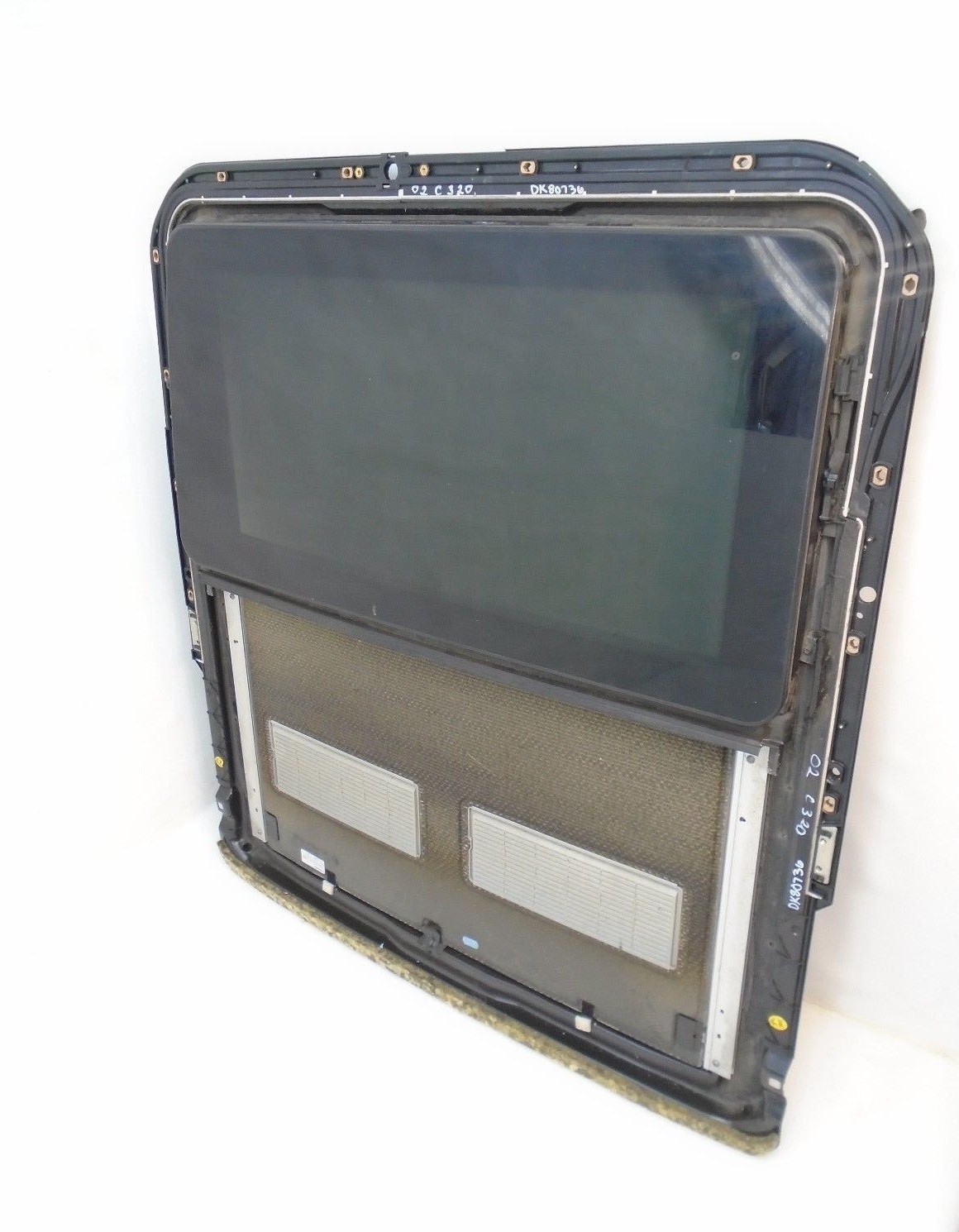 DK80736 2001-2004 MERCEDES W203 C320 SUN ROOF SUNROOF PANEL GLASS ...