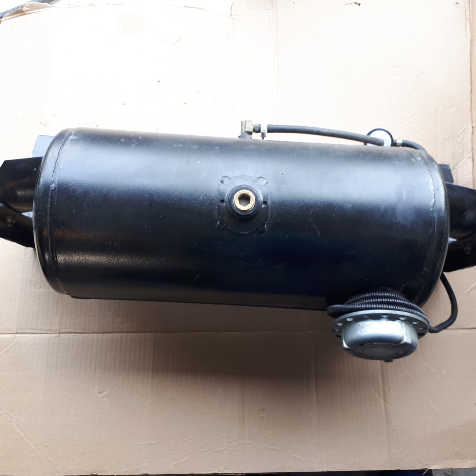 HOOSIER AIR TANK 041310 12L 3.17 Gal 150 PSI | eBay