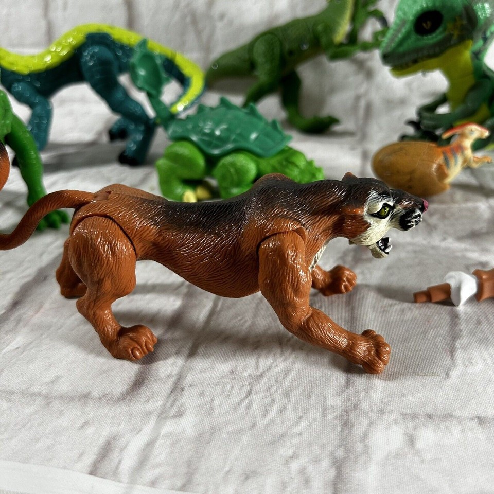 Lot Of Dinosaur Toys Figures T-rex sabortooth tiger ankylosaurus ...