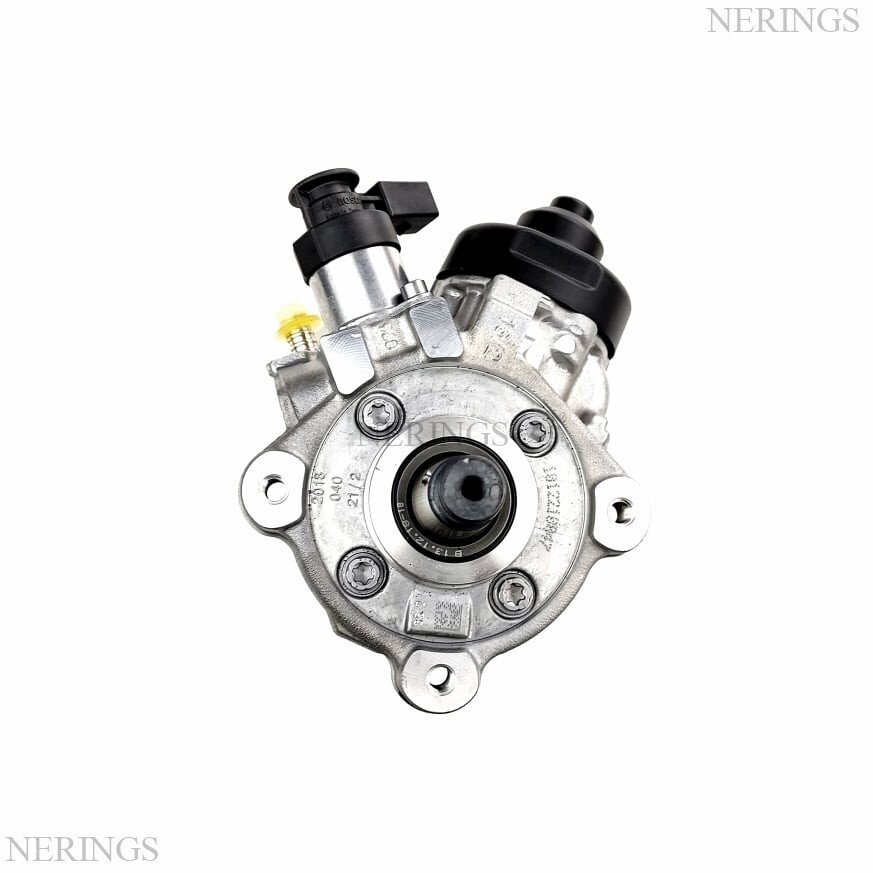 Einspritzpumpe VW T5 Transporter / Multivan 2,0 TDI 03L130755J ...