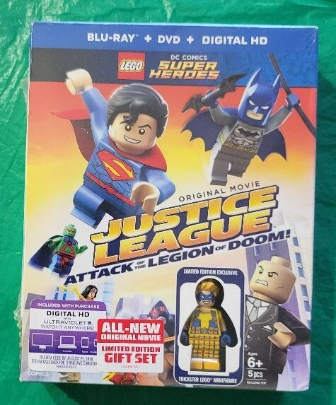 LEGO DC DVD (Justice League vs The Legion of Doom) + 3 Mini-Figure Lot ...