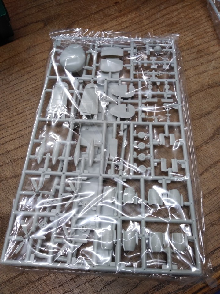 Vtg Open Box Minicraft Lockheed US Navy Ec-121 Warning Star 1/144 Model ...